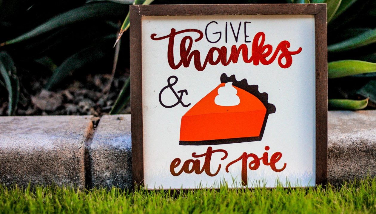 12 Thanksgiving Affirmations To Fill Your Heart With Gratitude